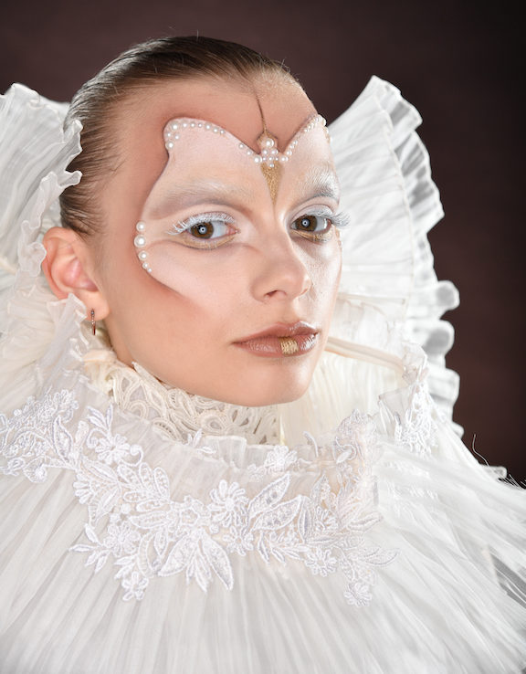 Best Makeup Artistry Schools, Makeup Classes at Cosmix
